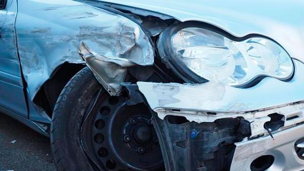 Qué hacer si te dan un golpe en el coche y no sabes el culpable