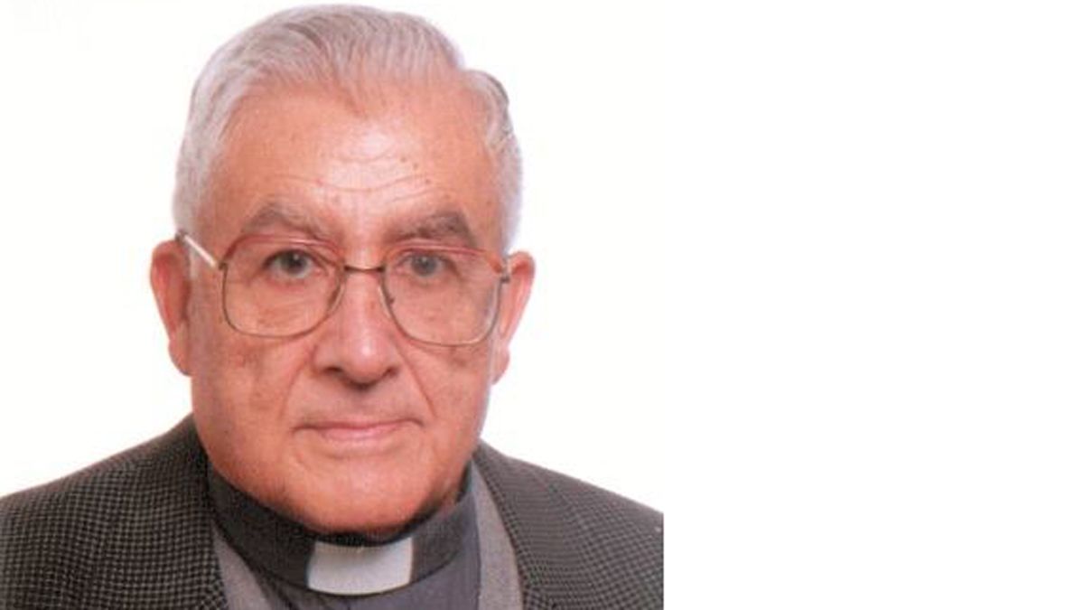 Último adios al emblemático párroco del valle del Sil