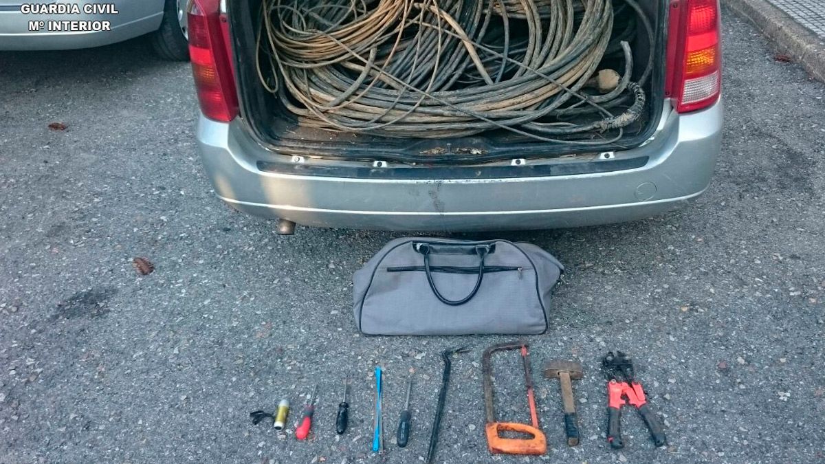 Dos detenidos por cinco robos de cableado de cobre en La Pola de Gordón
