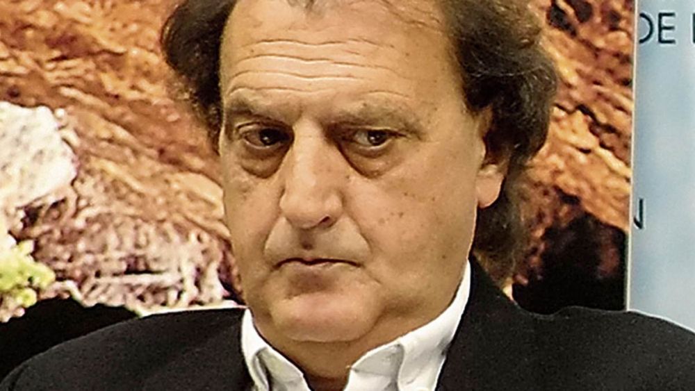 Javier Tomé y la acidez de los noventa