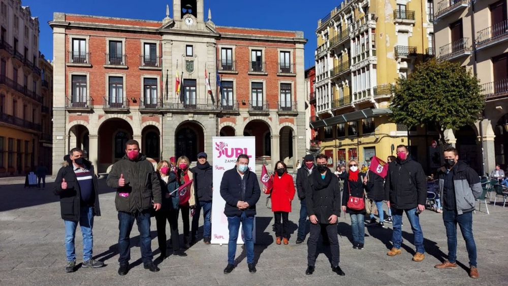 UPL presenta en Zamora a los tres candidatos de la Región Leonesa UPL presenta en Zamora a los tres candidatos de la Región Leonesa