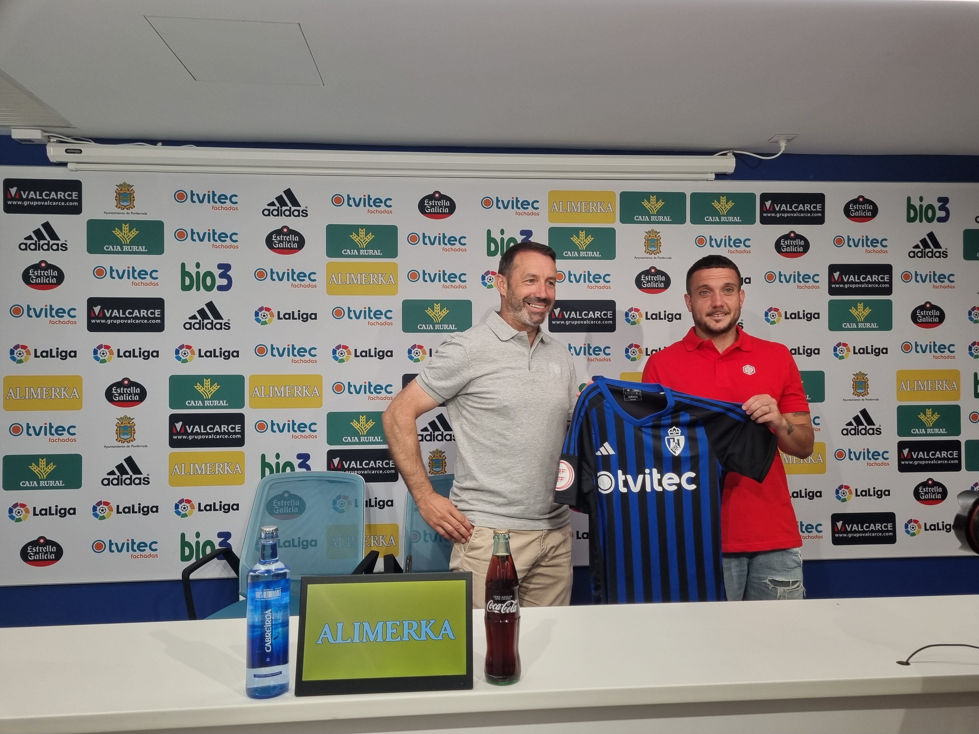 "Vélez nos pide que rompamos al espacio"