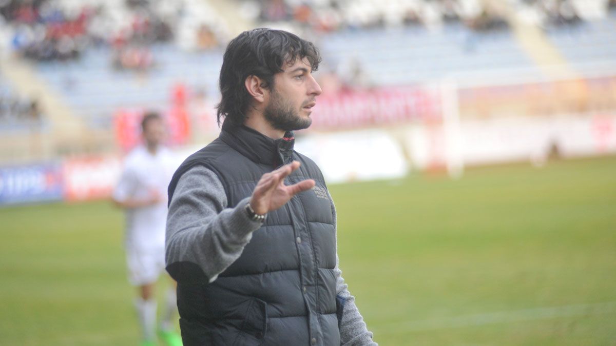 Juan Ferrando: "Solo ganando en casa podemos aspirar a todo"