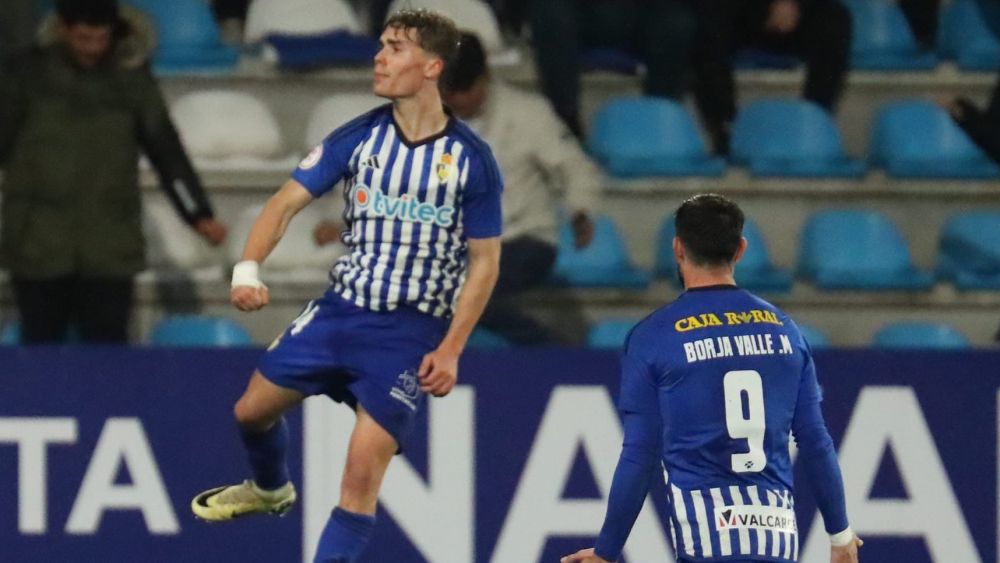 Josep Cerdá, de la suplencia a tirar abajo la puerta del once