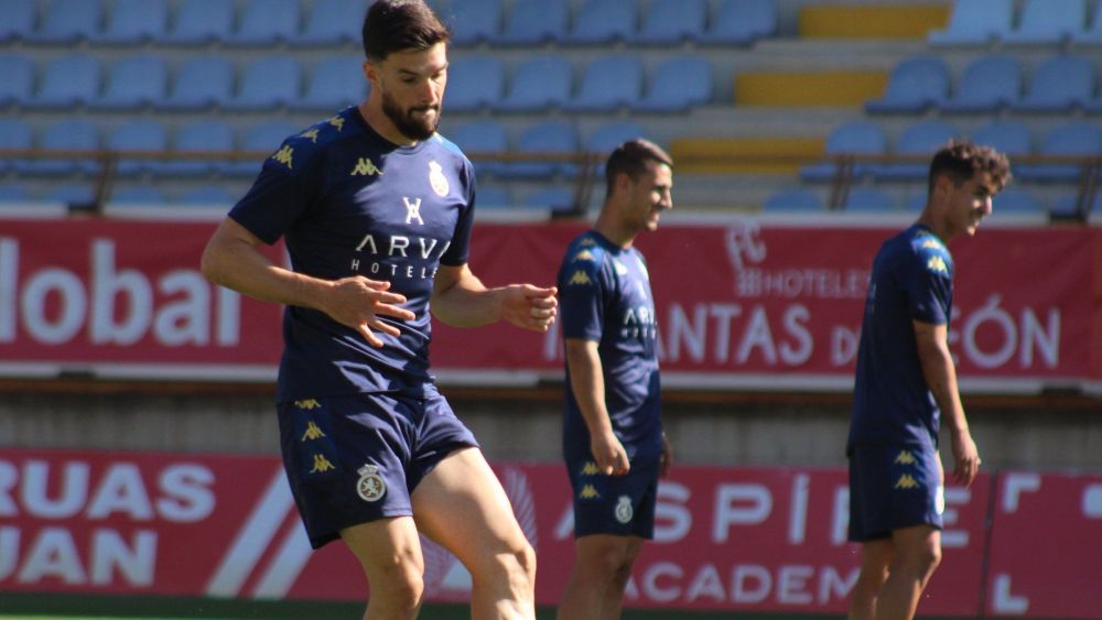 Satrústegui: "Para subir tenemos que ser competitivos y regulares"