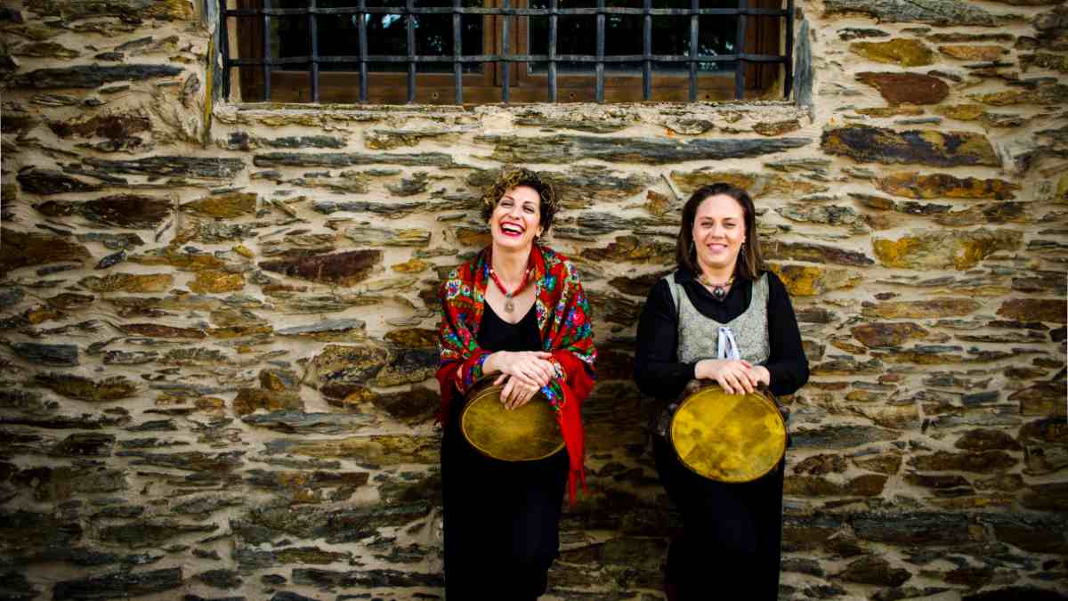 Ponferrada celebra con música tradicional el Día Internacional de las ...
