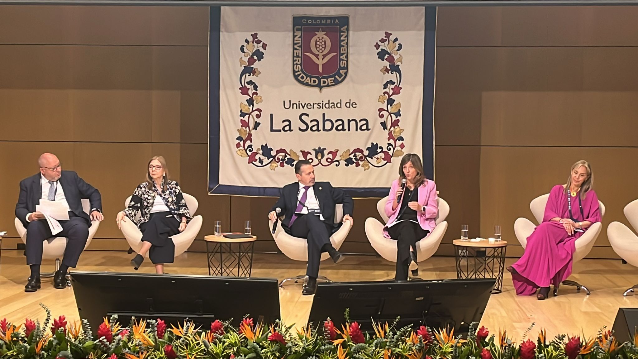 La ULE defiende en Colombia el impulso a la formación permanente con ...