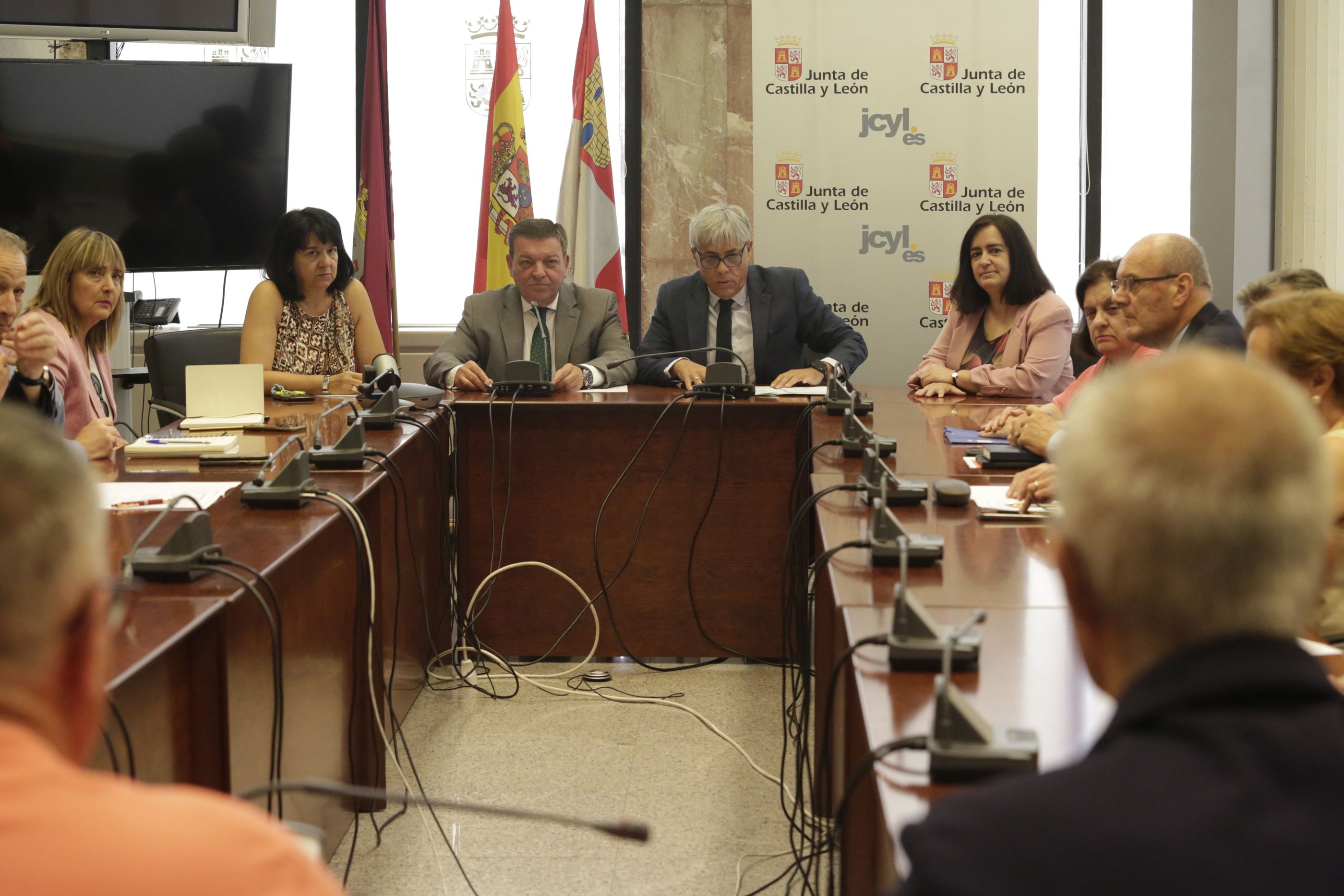 La Junta examina sus propios servicios para mejorar su calidad y ...