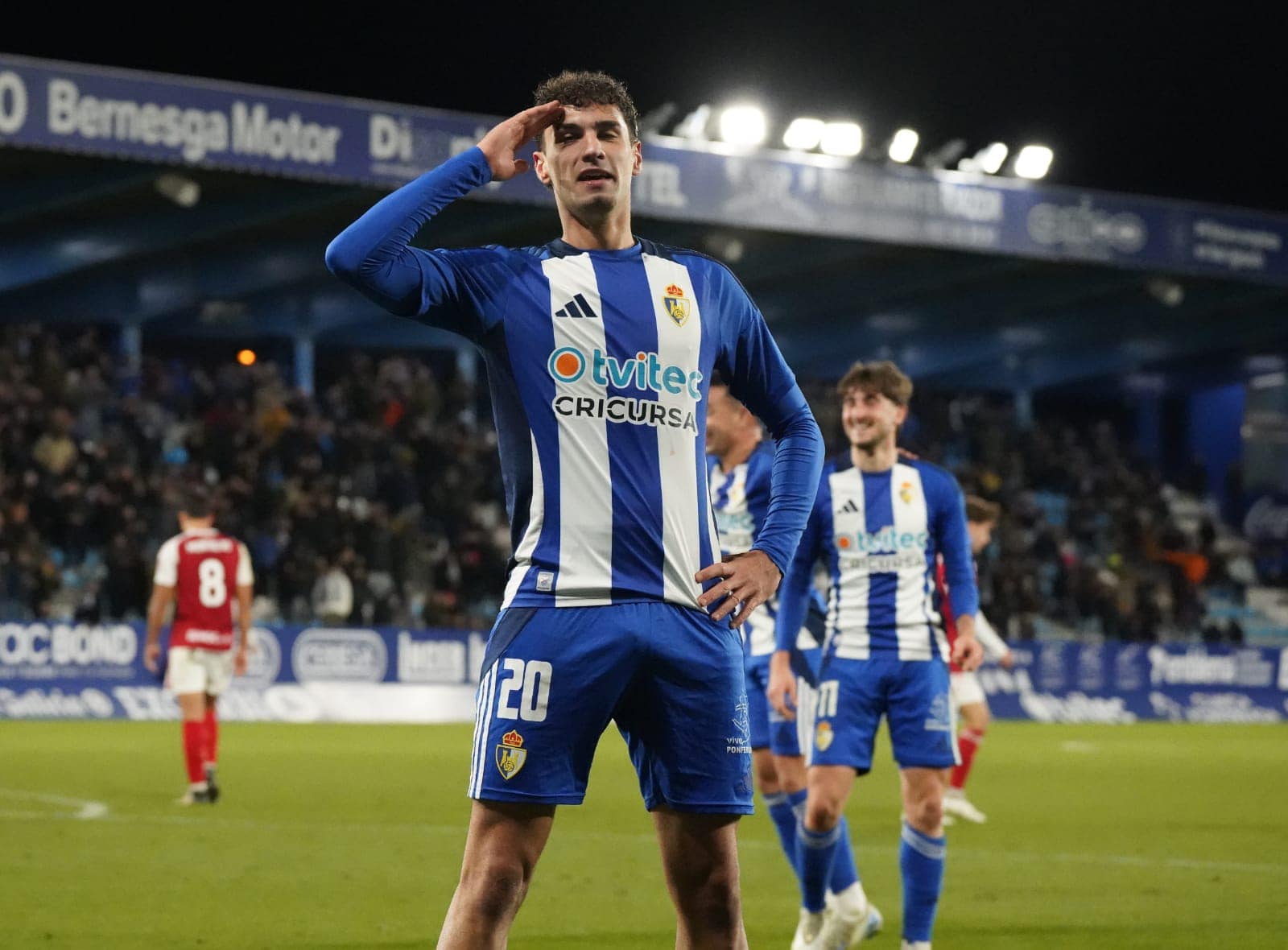 Álex Costa cerca de firmar con el Sevilla
