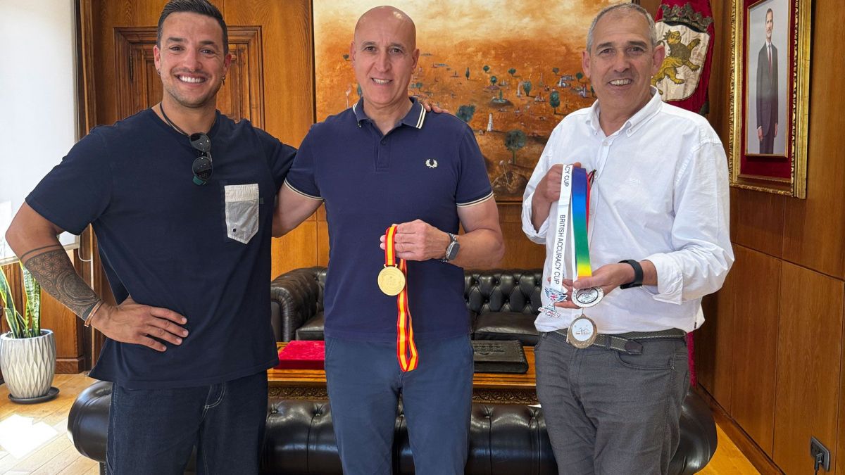 El leonés ‘Moncho’ vuela de nuevo hasta la élite del parapente de precisión