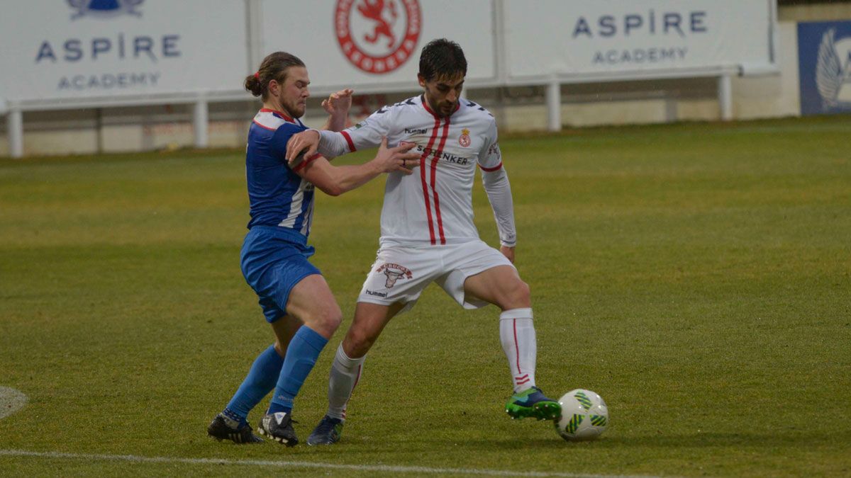 José León pone la cruz y la afición la cara