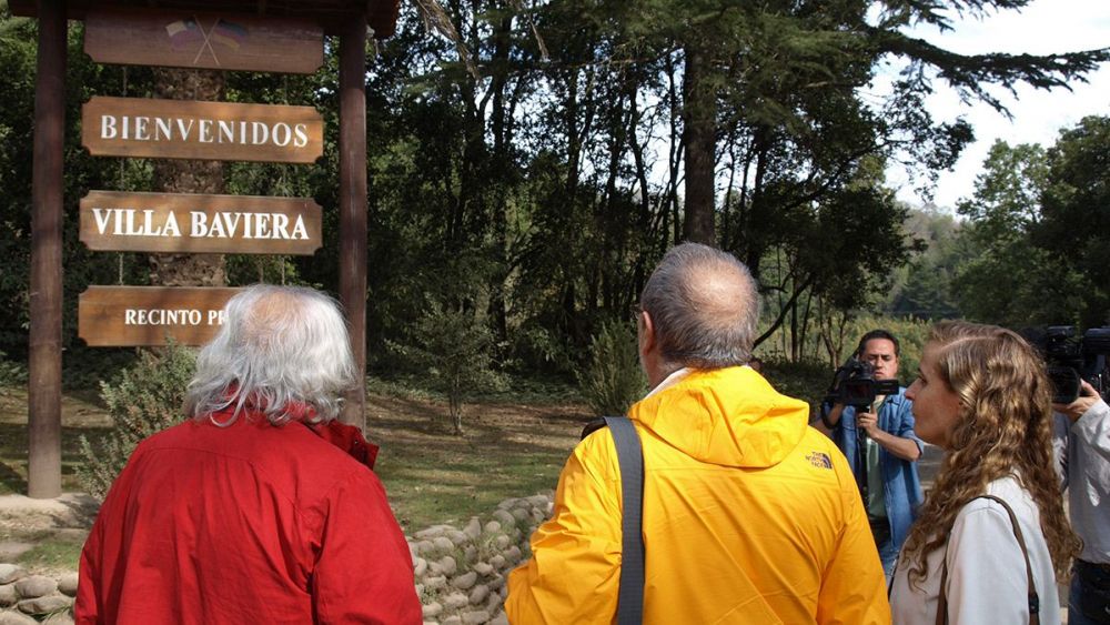 'Bienvenidos a Villa Baviera'