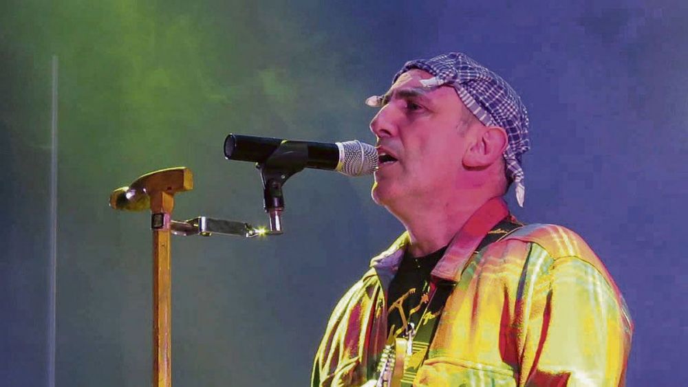 Ramón Blanco: "Las conversaciones de bar inspiran nuestras canciones"