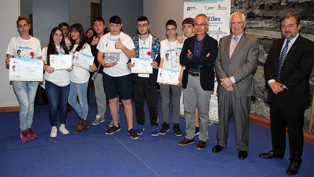 El instituto Ramiro II de La Robla gana la Olimpiada EntreREDes