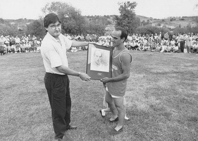 "¡Joder, qué pena! Murió Tasio"